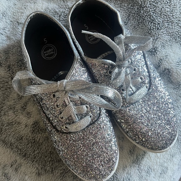 None | Shoes | Womens Glitter Sneakers Sz 5 | Poshmark